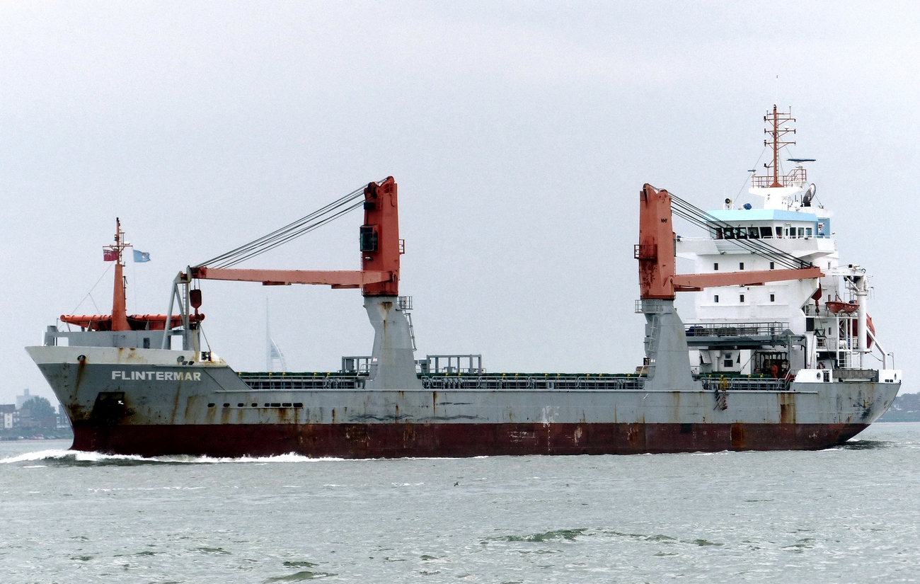 Ship Photos, Container ships, tankers, cruise ships, bulkers, tugs etc