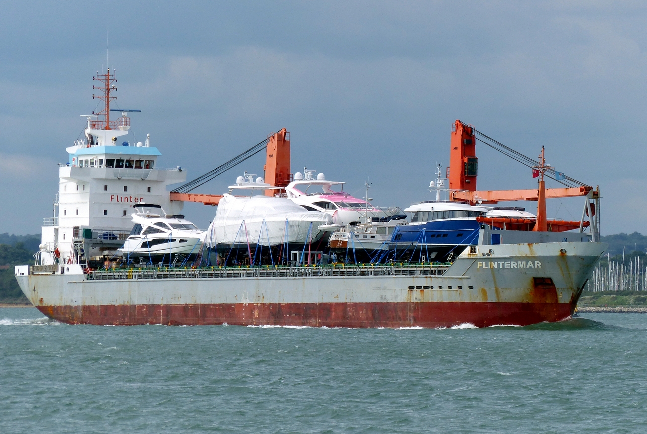 Ship Photos, Container ships, tankers, cruise ships, bulkers, tugs etc